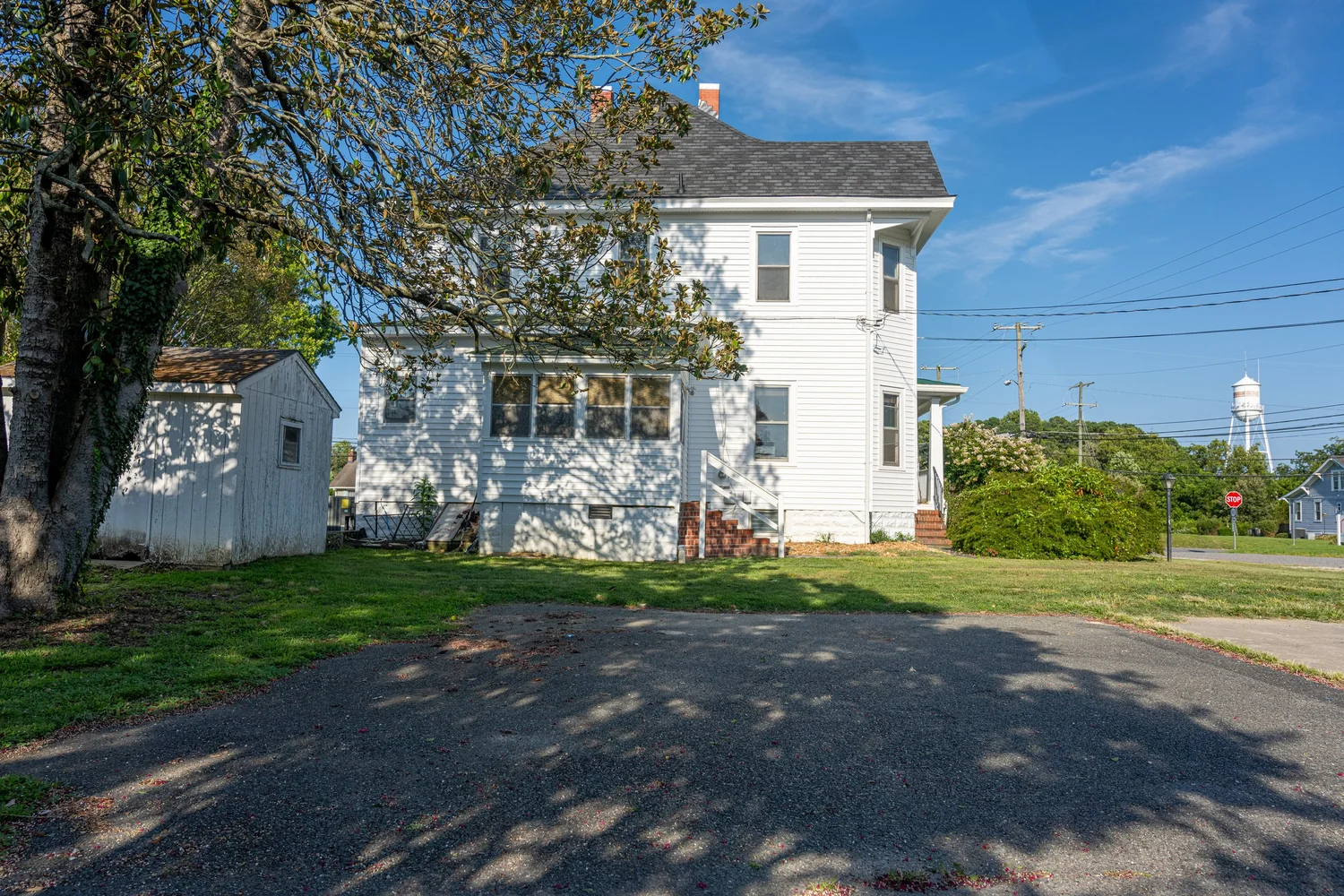 ICONIC MAIN STREET BUILDING Northern Neck VA Waterfront Homes | Jim ...