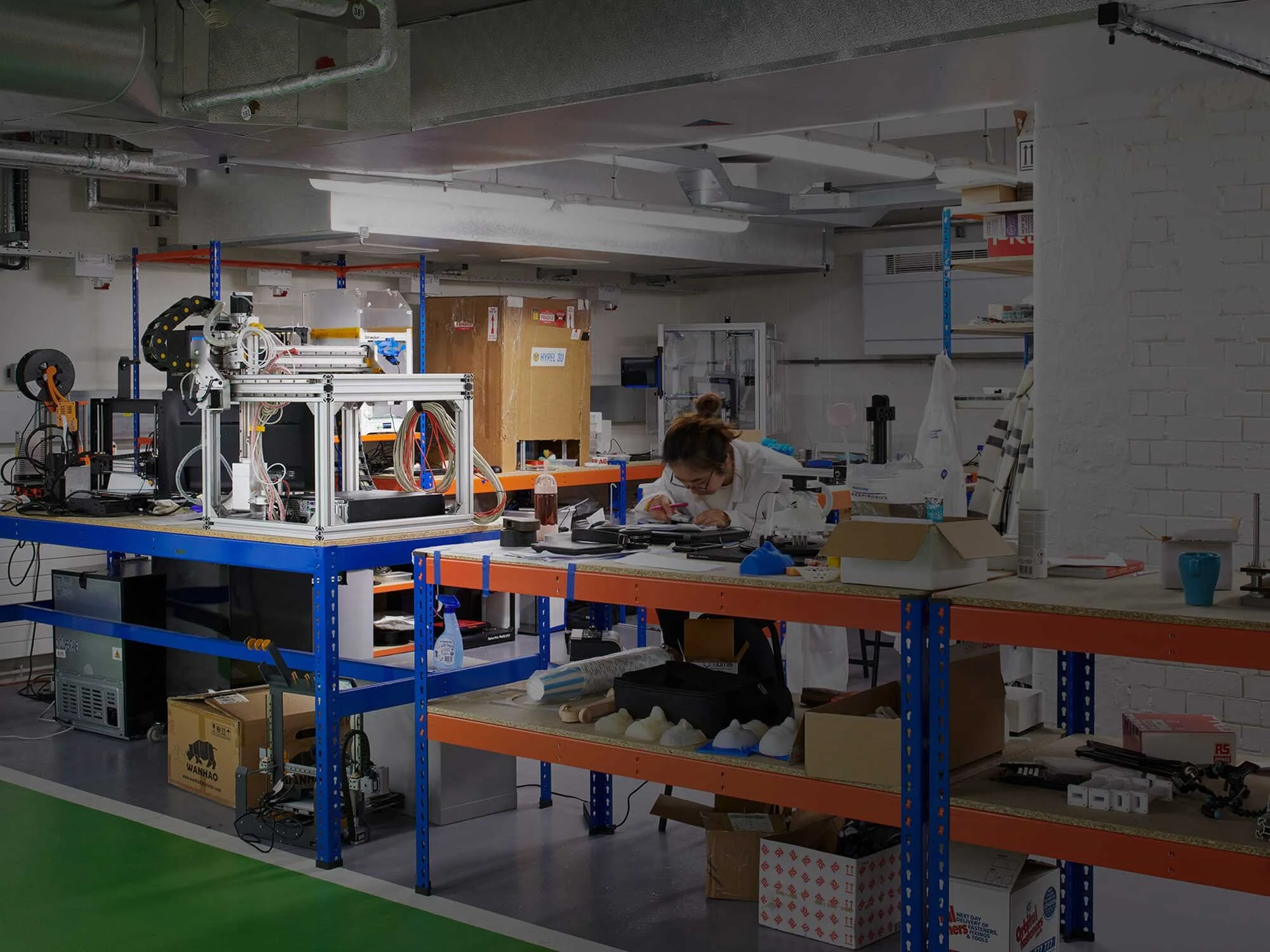 Education and Research — 5AXISMAKER