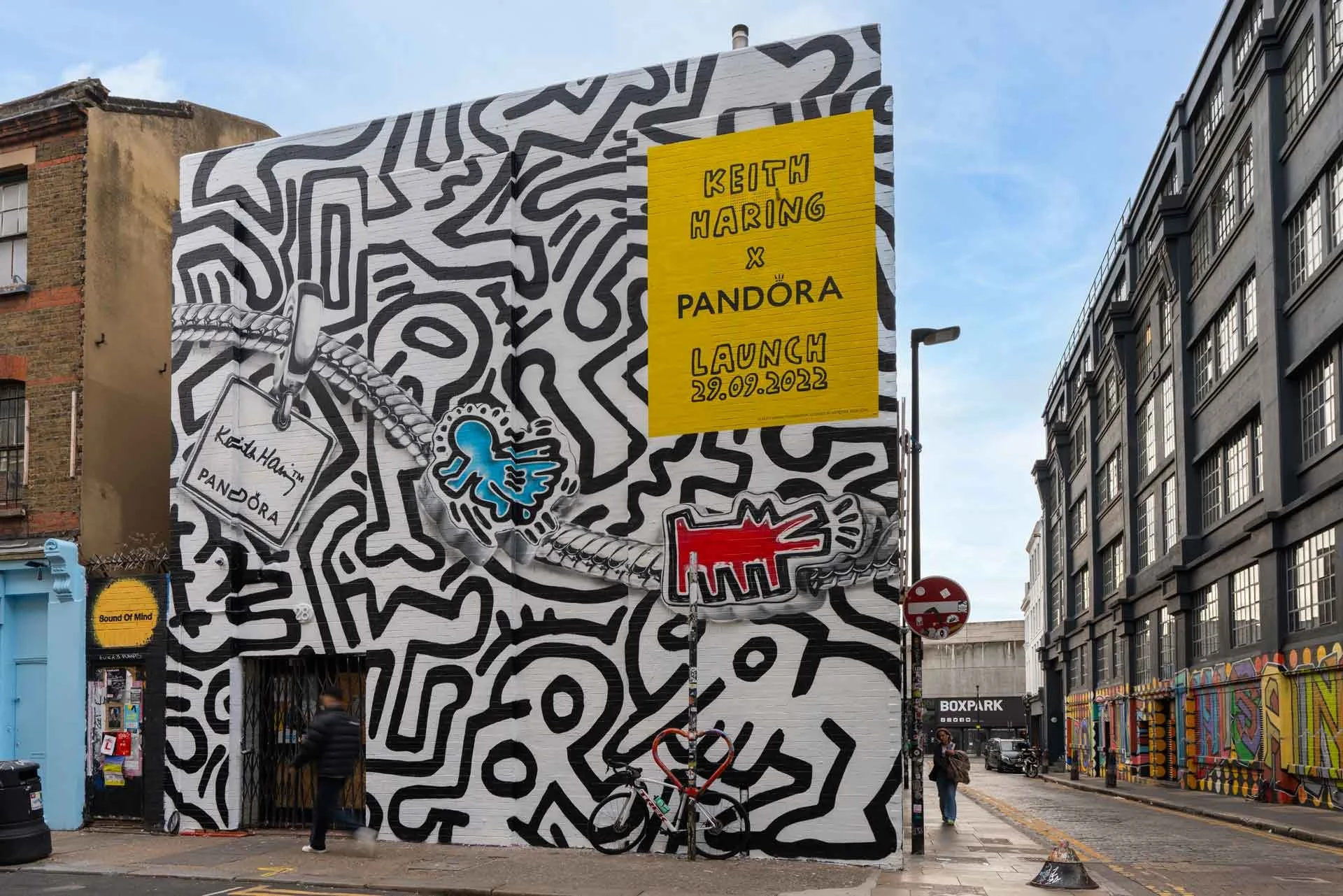Pandora — MURAL REPUBLIC