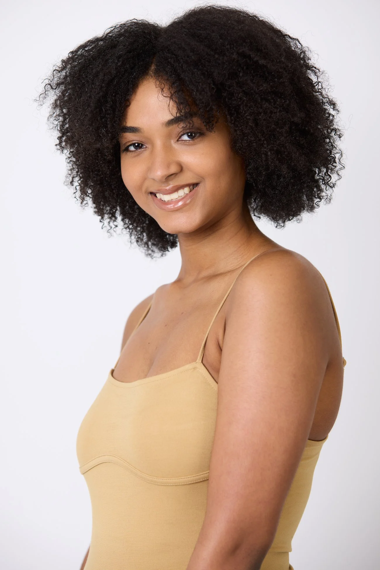 FEMALE TEENS & YOUNG WOMEN — M&I Models