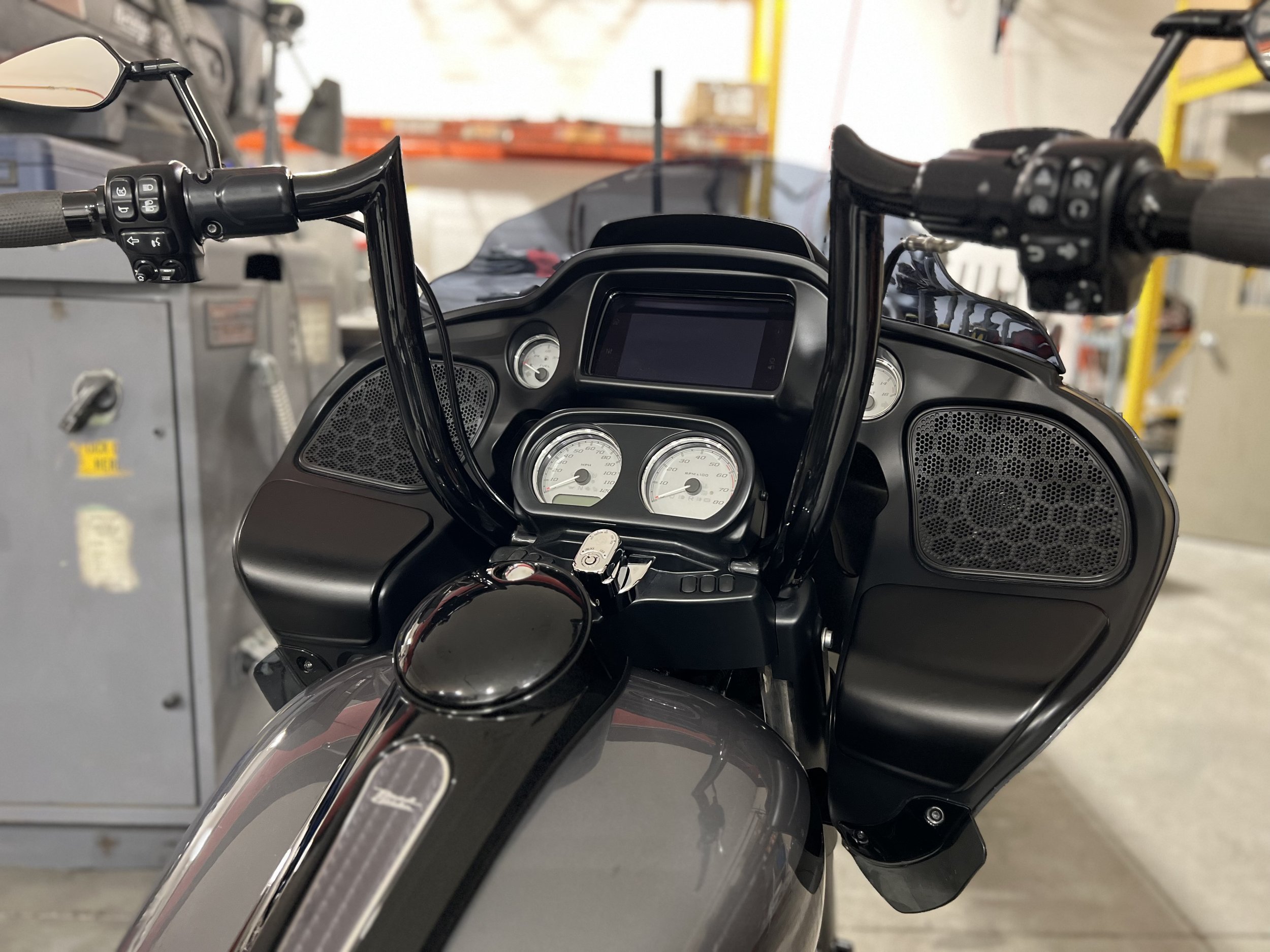Villain Road Glide Handlebars — Siouxicide Choppers