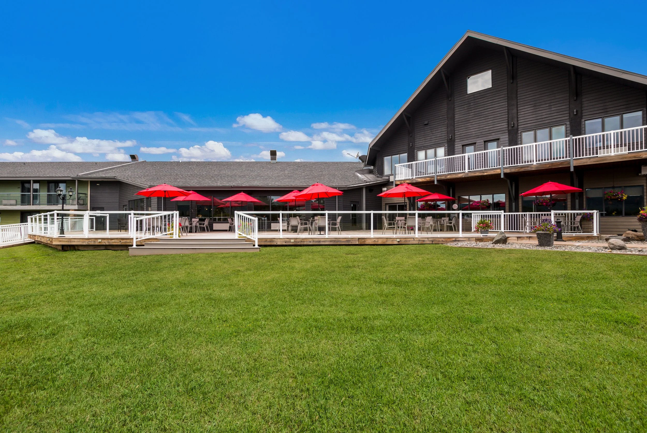 Restaurant and Bar — Best Western Plus Nor'Wester Hotel & Conference Centre