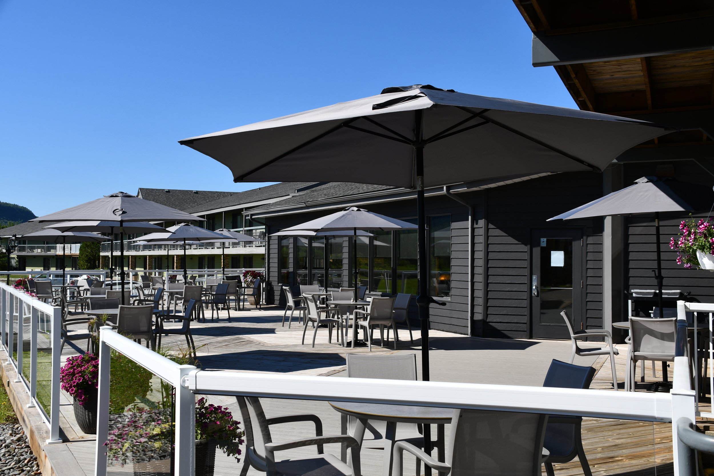 Restaurant and Bar — Best Western Plus Nor'Wester Hotel & Conference Centre