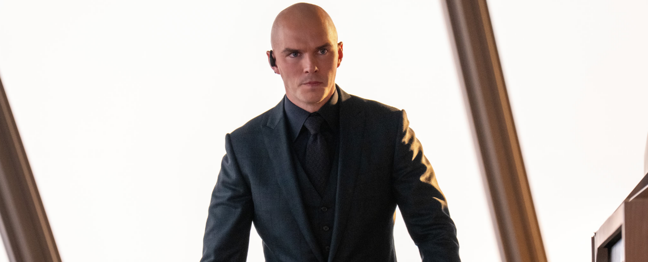 The Armored Genius: The Evolution and Legacy of Lex Luthor's Warsuit ...