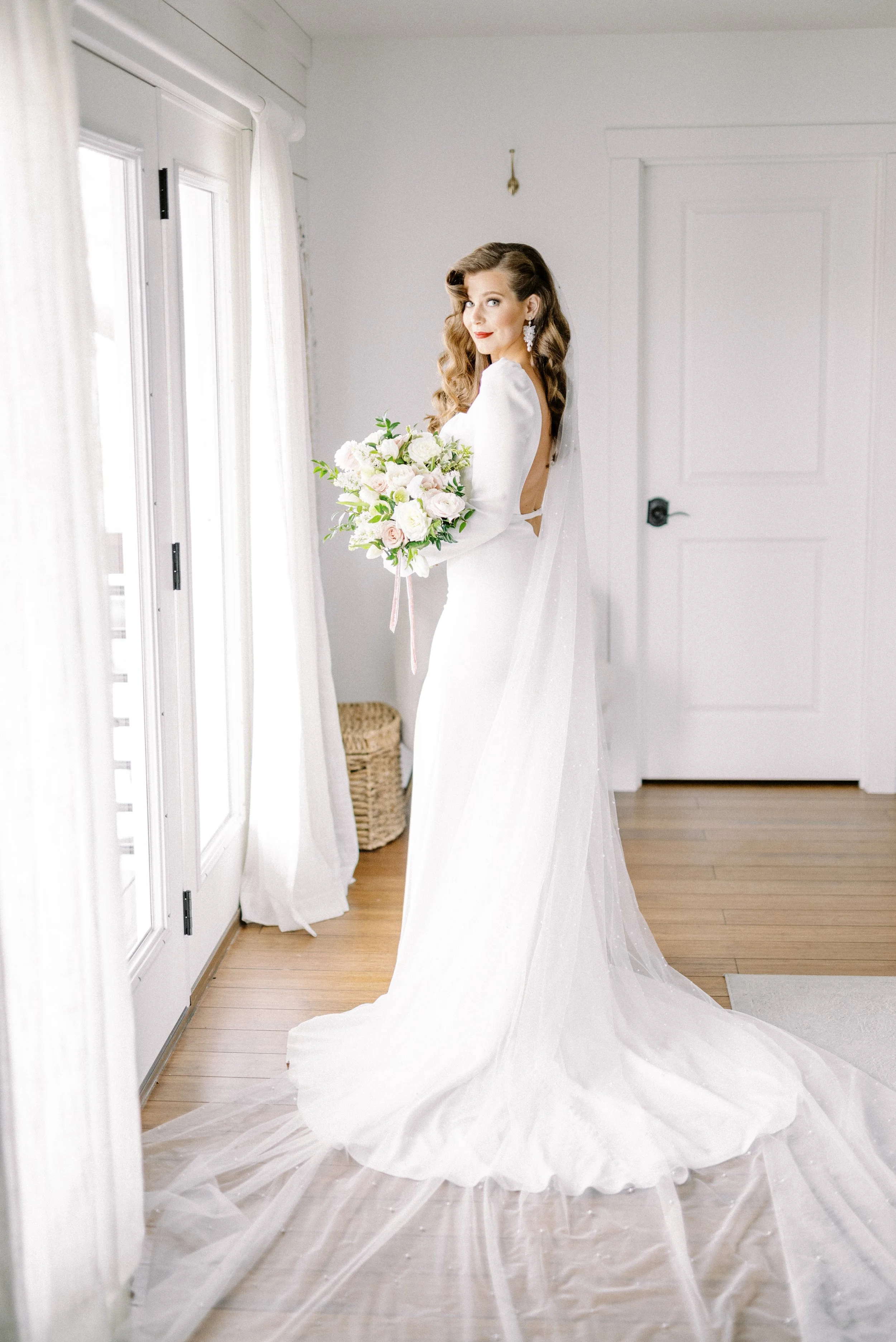 Classic Modern Wedding | Open Venue Experience at Emerson Fields ...