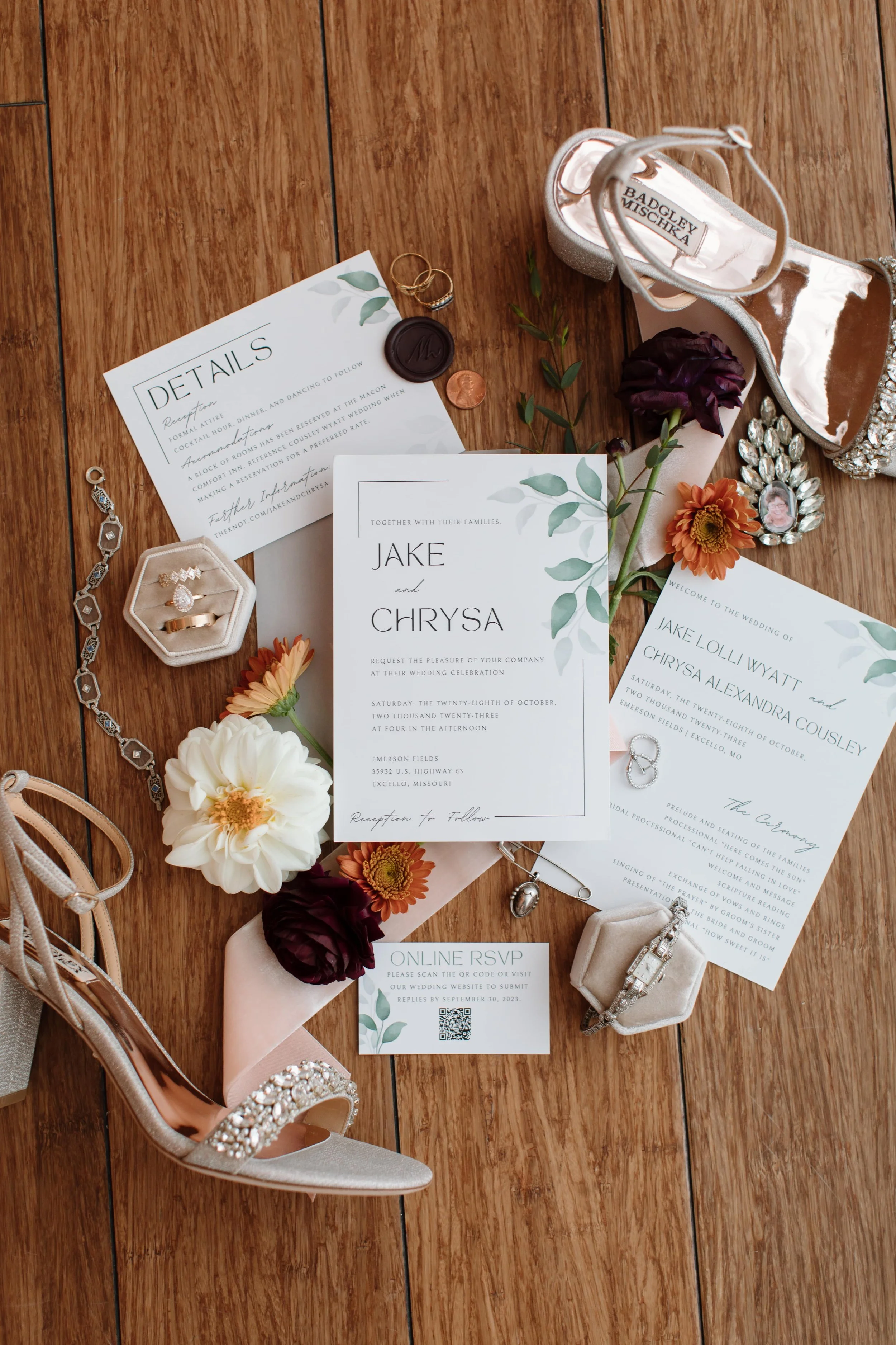 Fall Wedding Venue at Emerson Fields | Chrysa + Jake from Alton ...