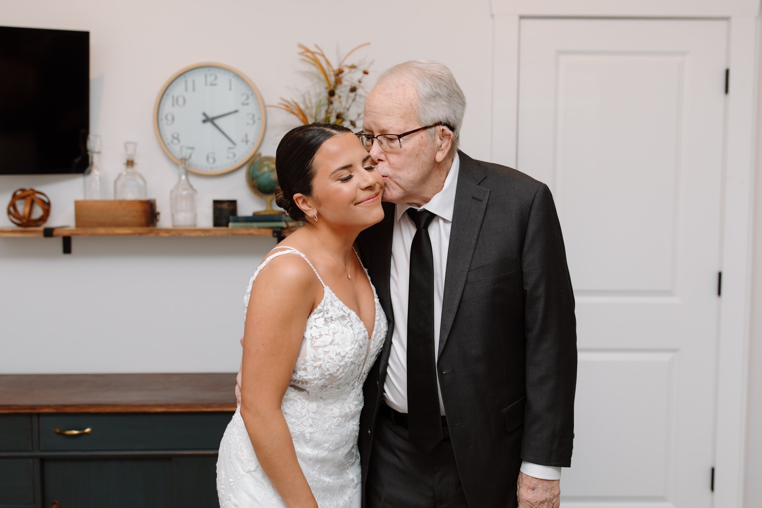 Fall Wedding Venue at Emerson Fields | Chrysa + Jake from Alton ...
