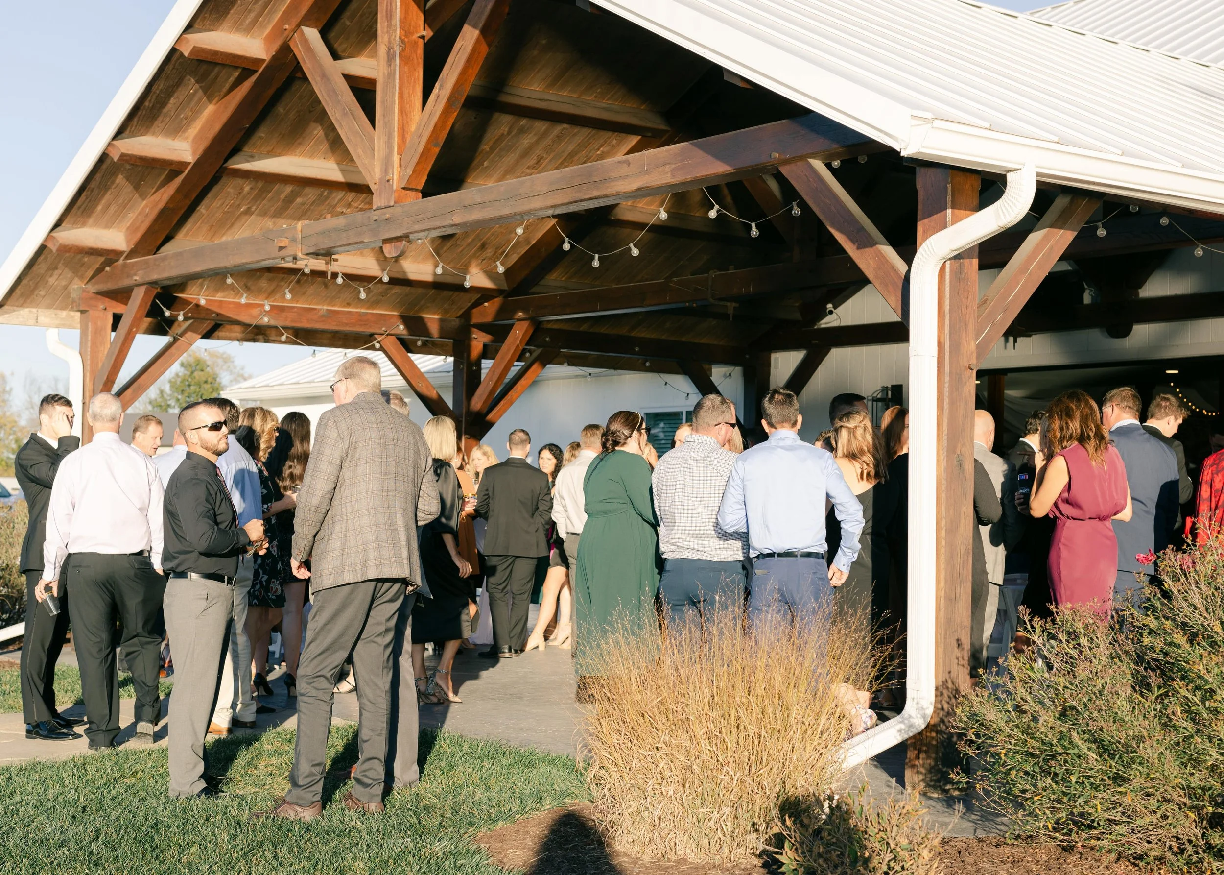 Interactive Wedding at Modern Wedding Venue | Emily + Zach from ...