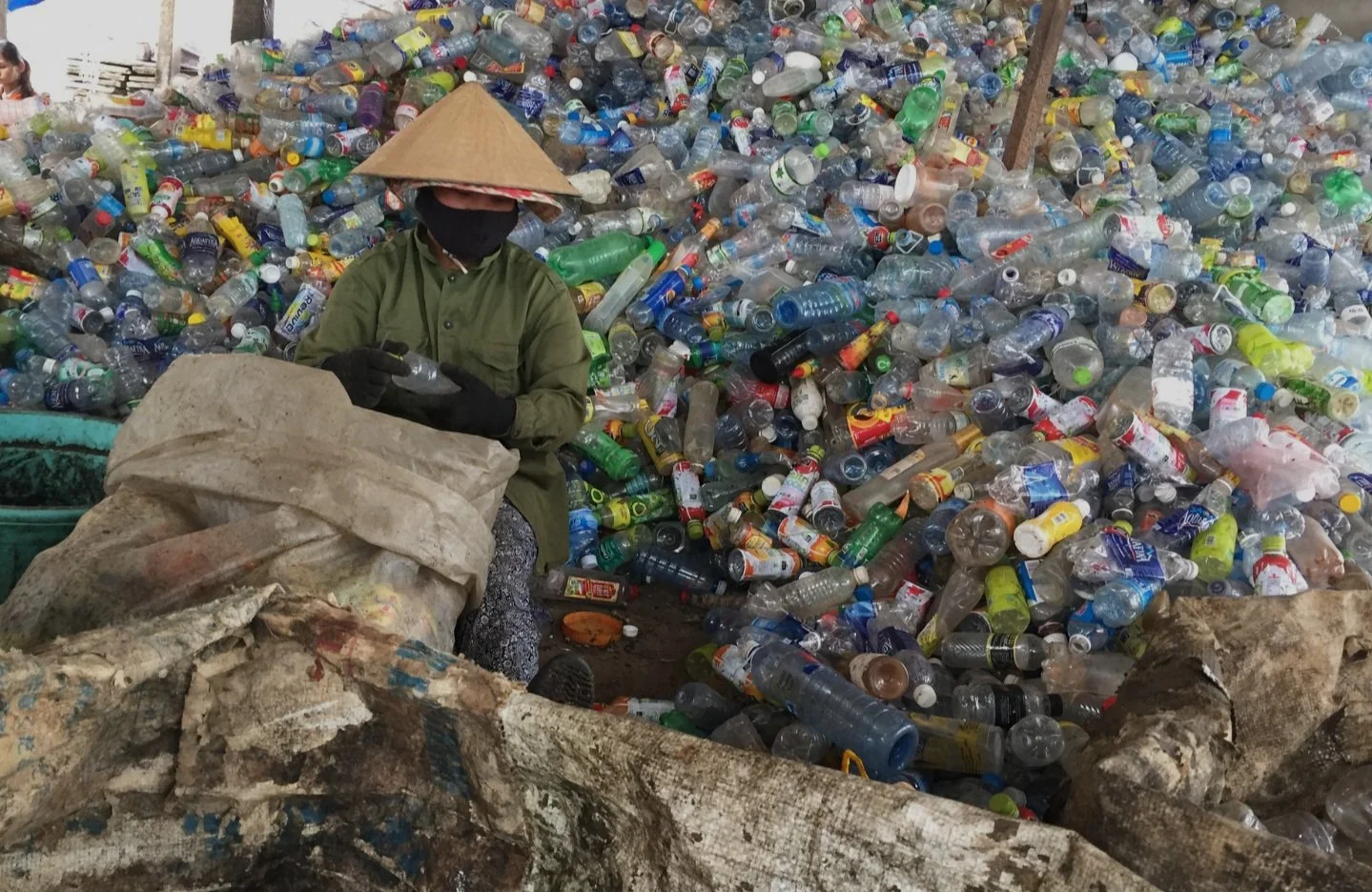 9DASHLINE — Waves of waste: Addressing Vietnam’s marine plastic ...
