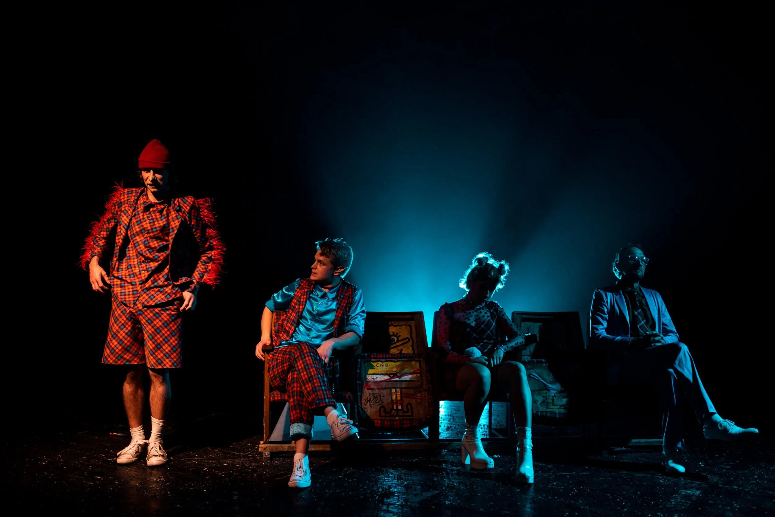 MMLAB spektaklis GYVULIAI — mmlab