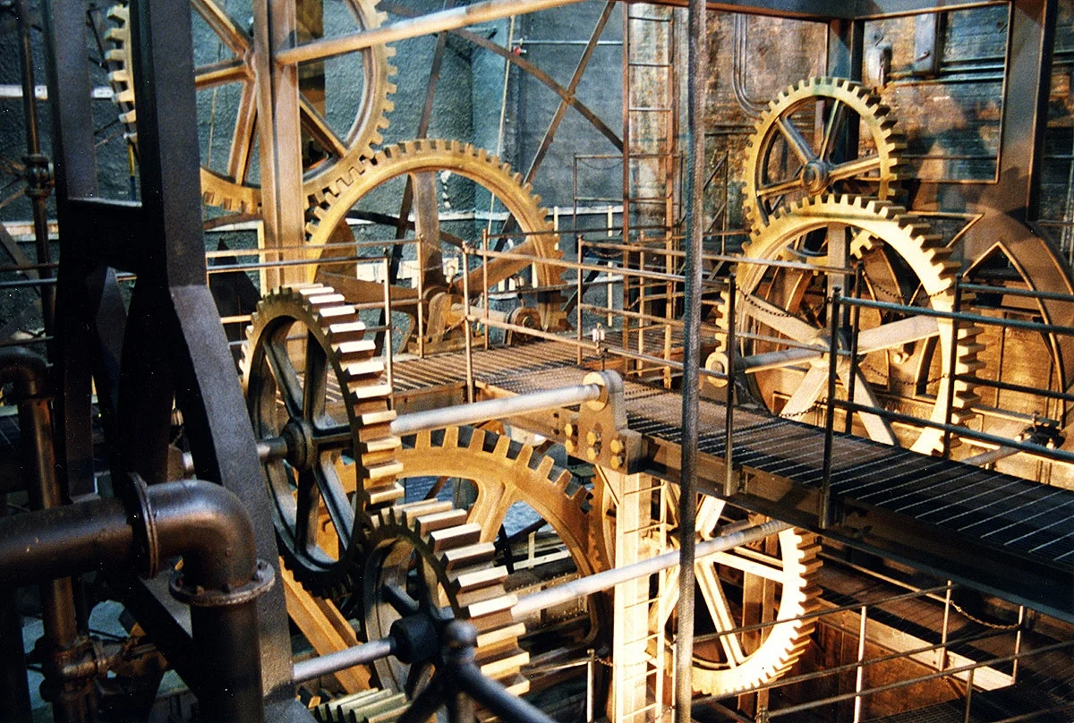 What are your favorite clocks in cinematography? : r/movies