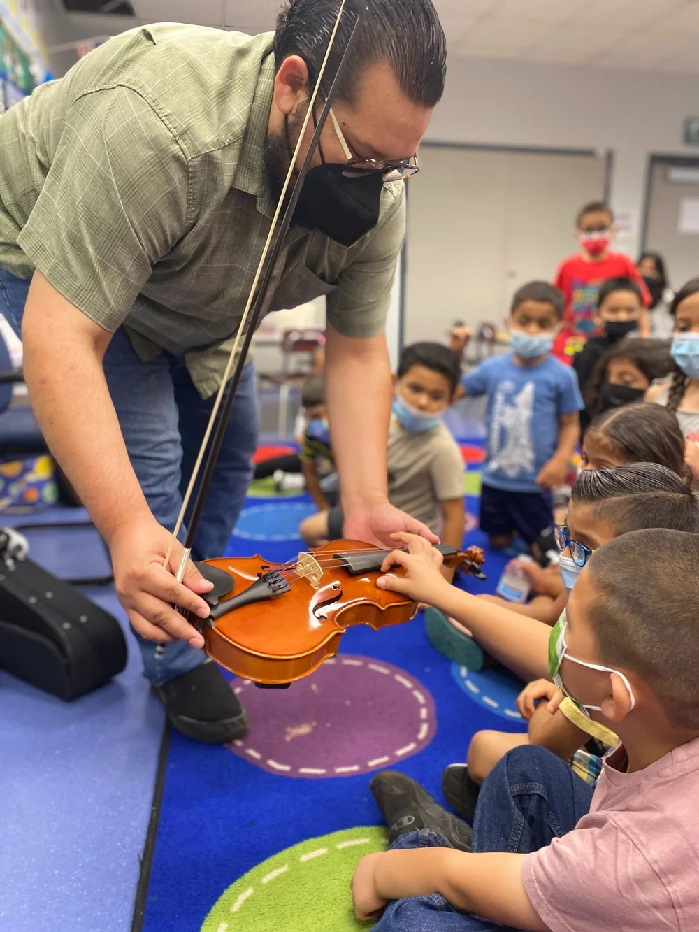 Outreach Programs — Neighborhood Music School