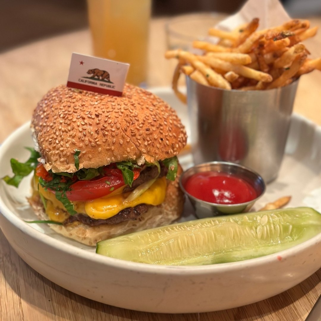 Mike Eats NYC Burgers