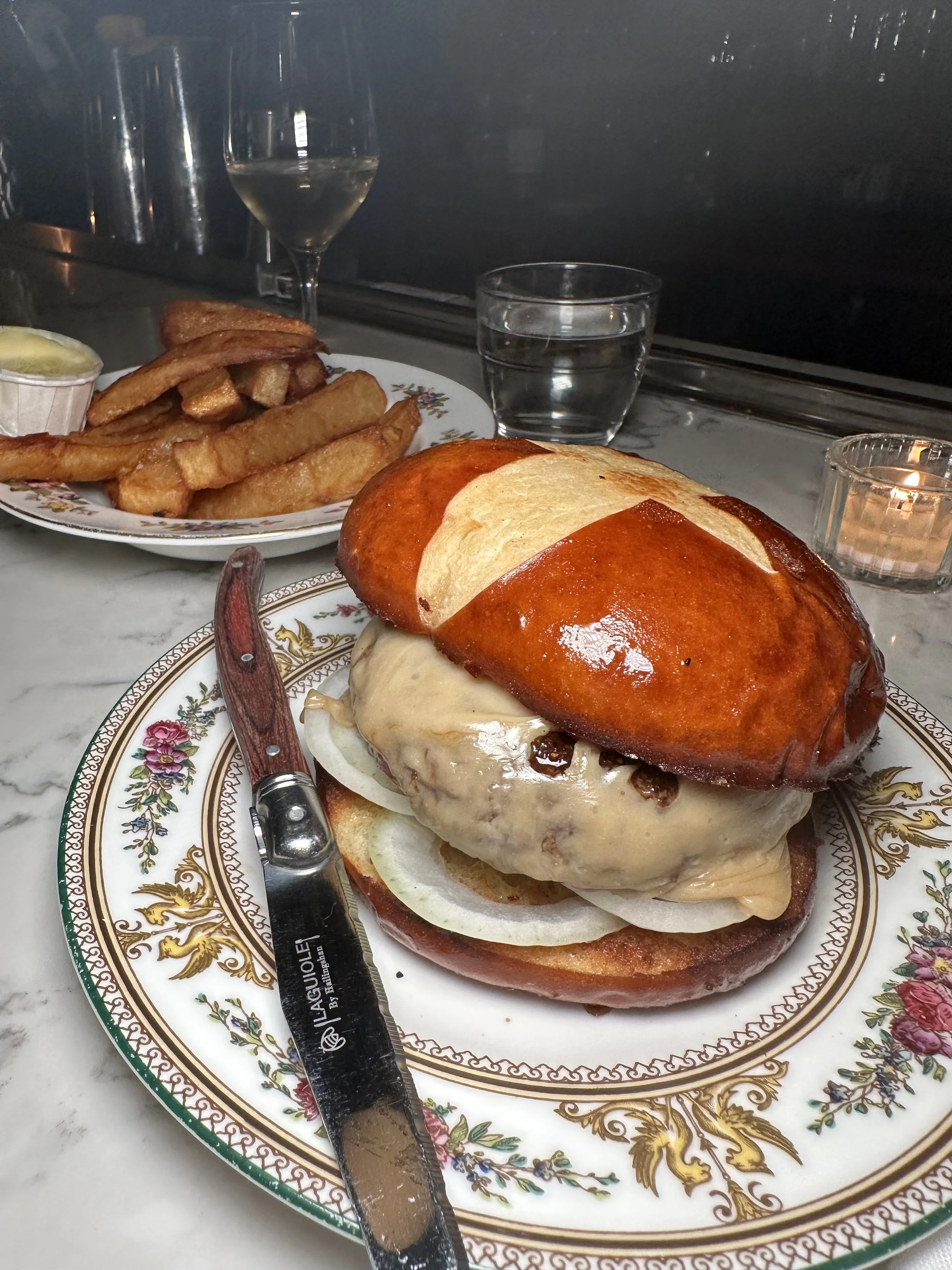 Lord's — Mike Eats NYC Burgers