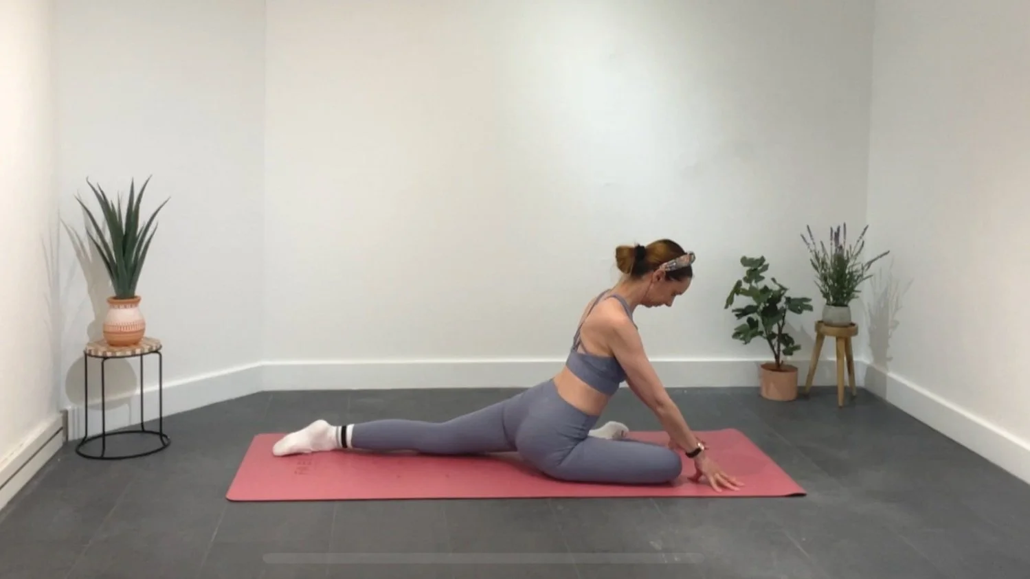 The best stretches to relieve tight glutes — Ballet Fusion