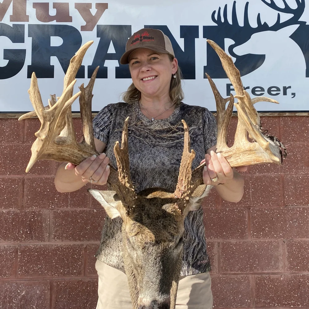 190+ Club 22-23 — Muy Grande