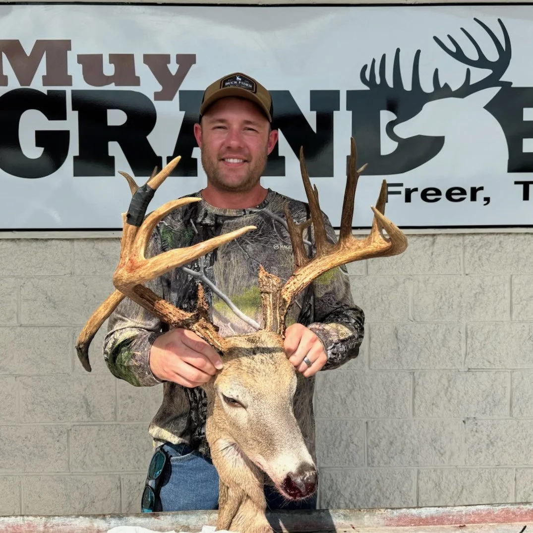 190+ Club 24-25 — Muy Grande