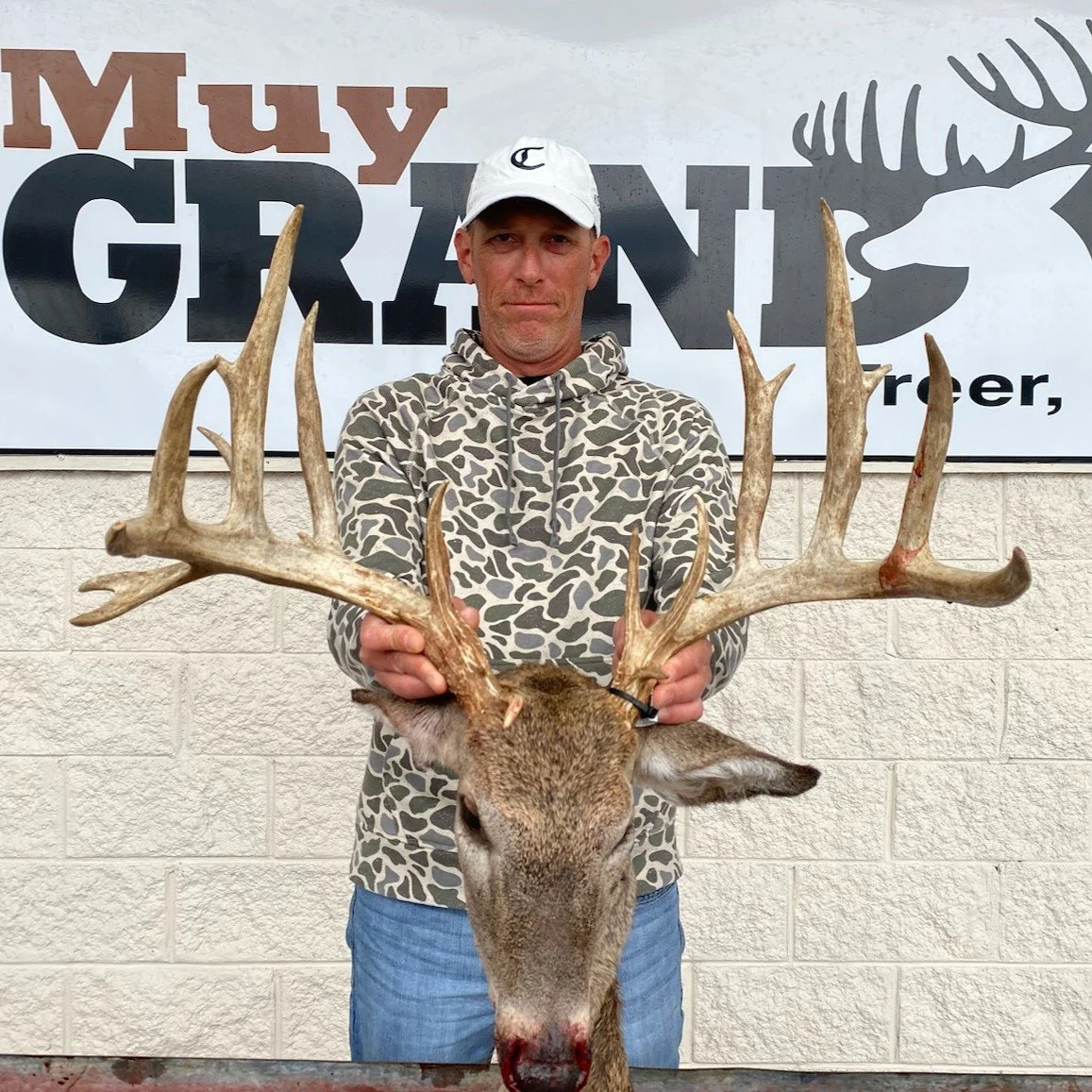 180+ Club 23-24 — Muy Grande