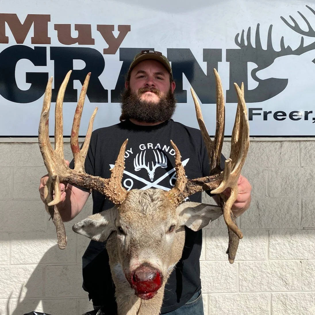 200+ Club 23-24 — Muy Grande