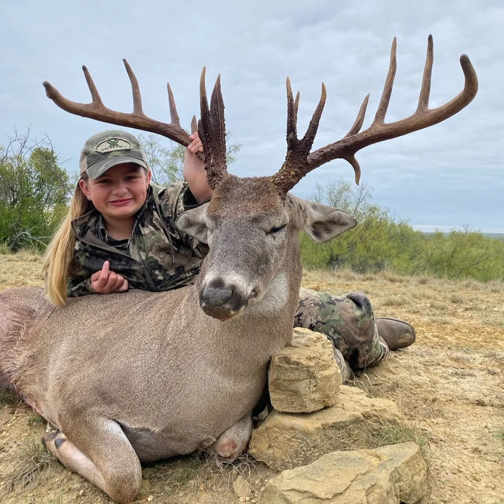 Low Fence 23-24 — Muy Grande