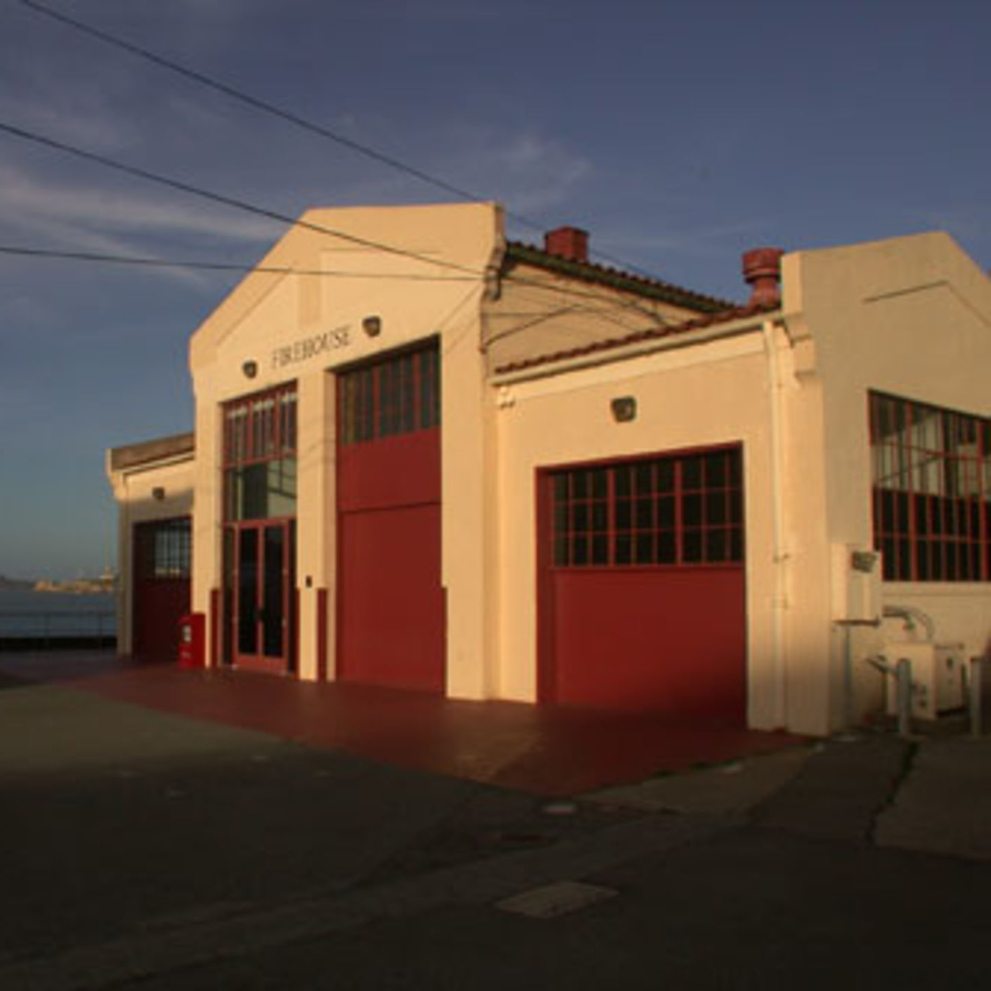 EYE HEART NEW YEAR'S EVE