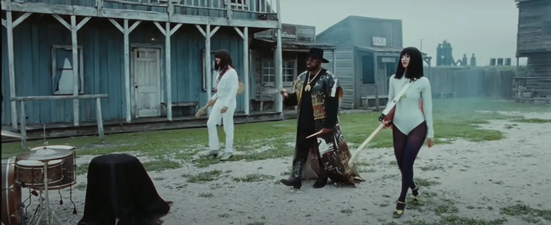 My Fashion Icon: Khruangbin’s Laura Lee — The Everyday