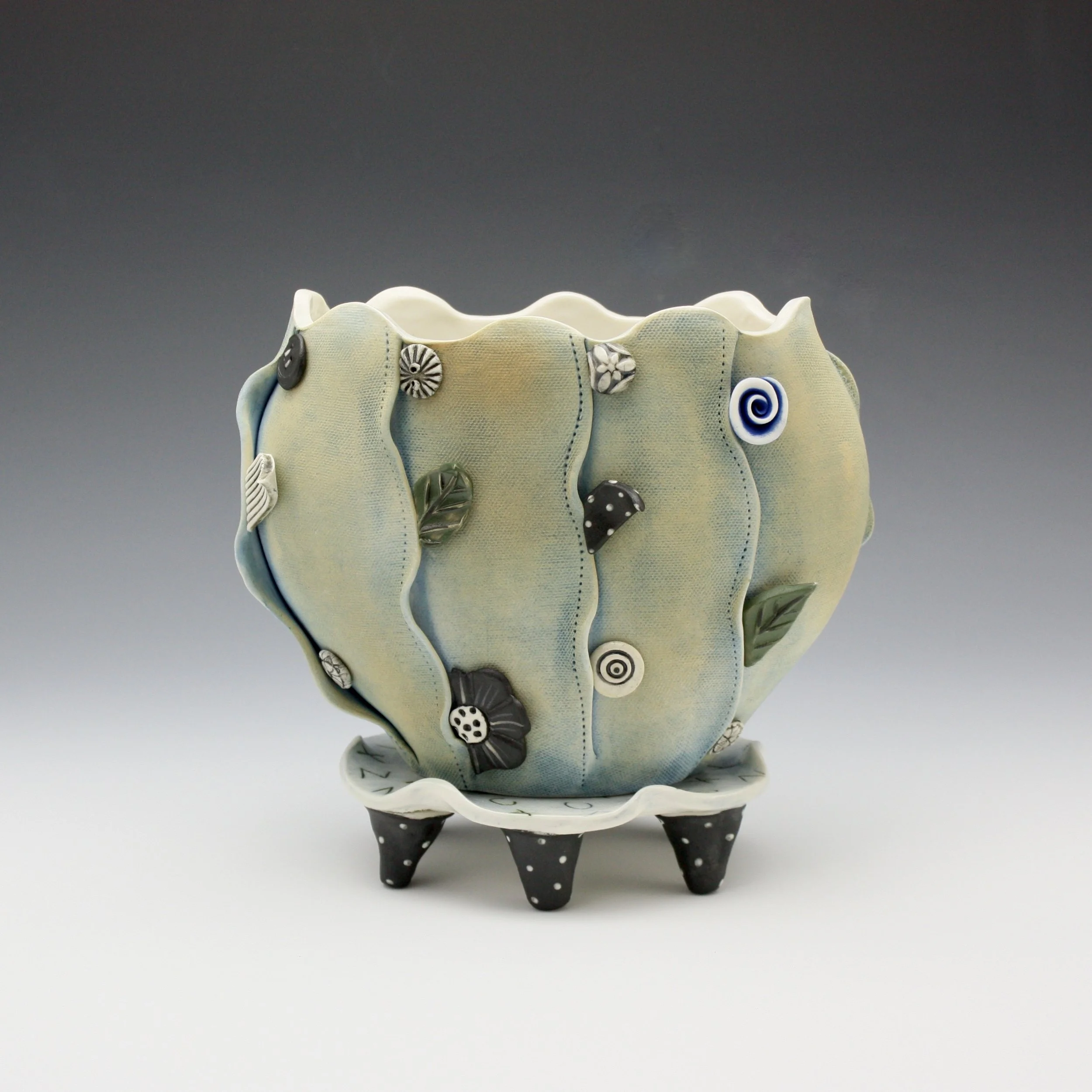 LAURA PEERY — vessels and vases