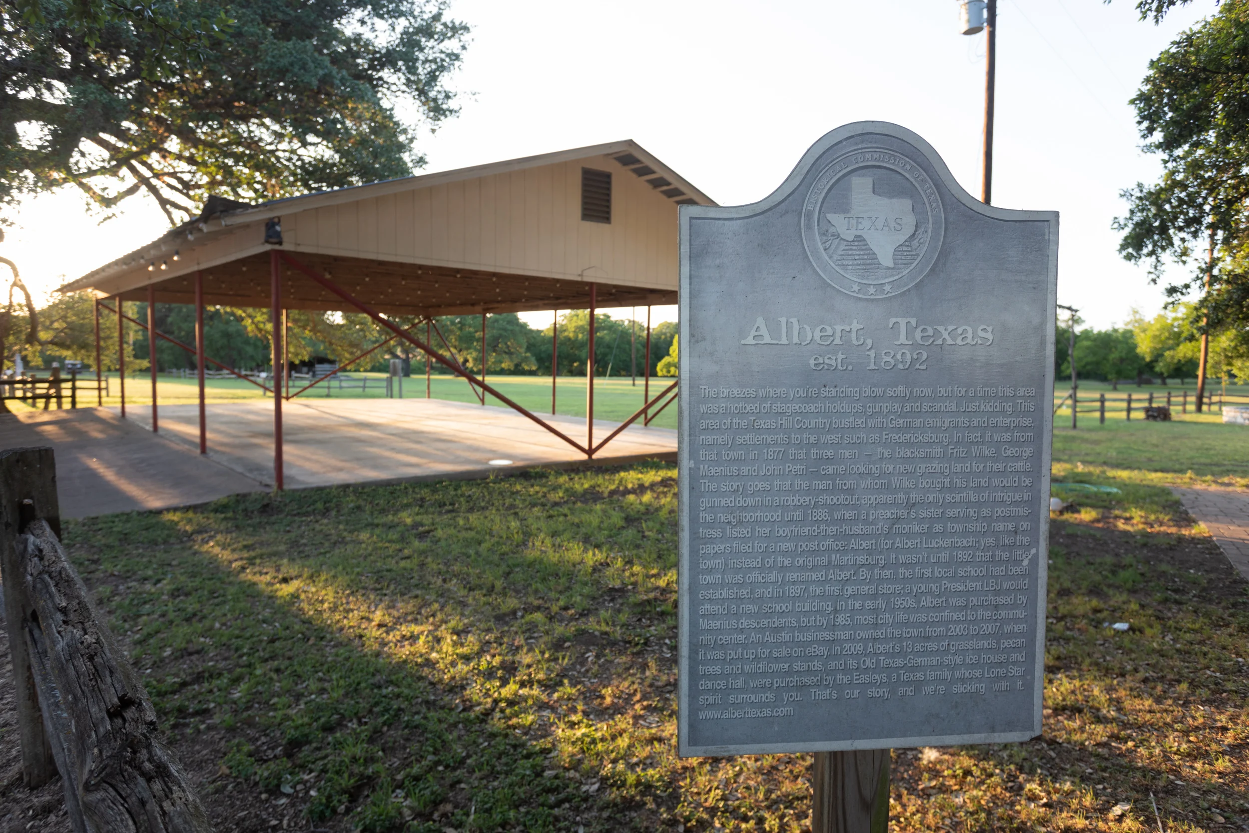 Albert, TX - ICEHOUSE & DANCEHALL