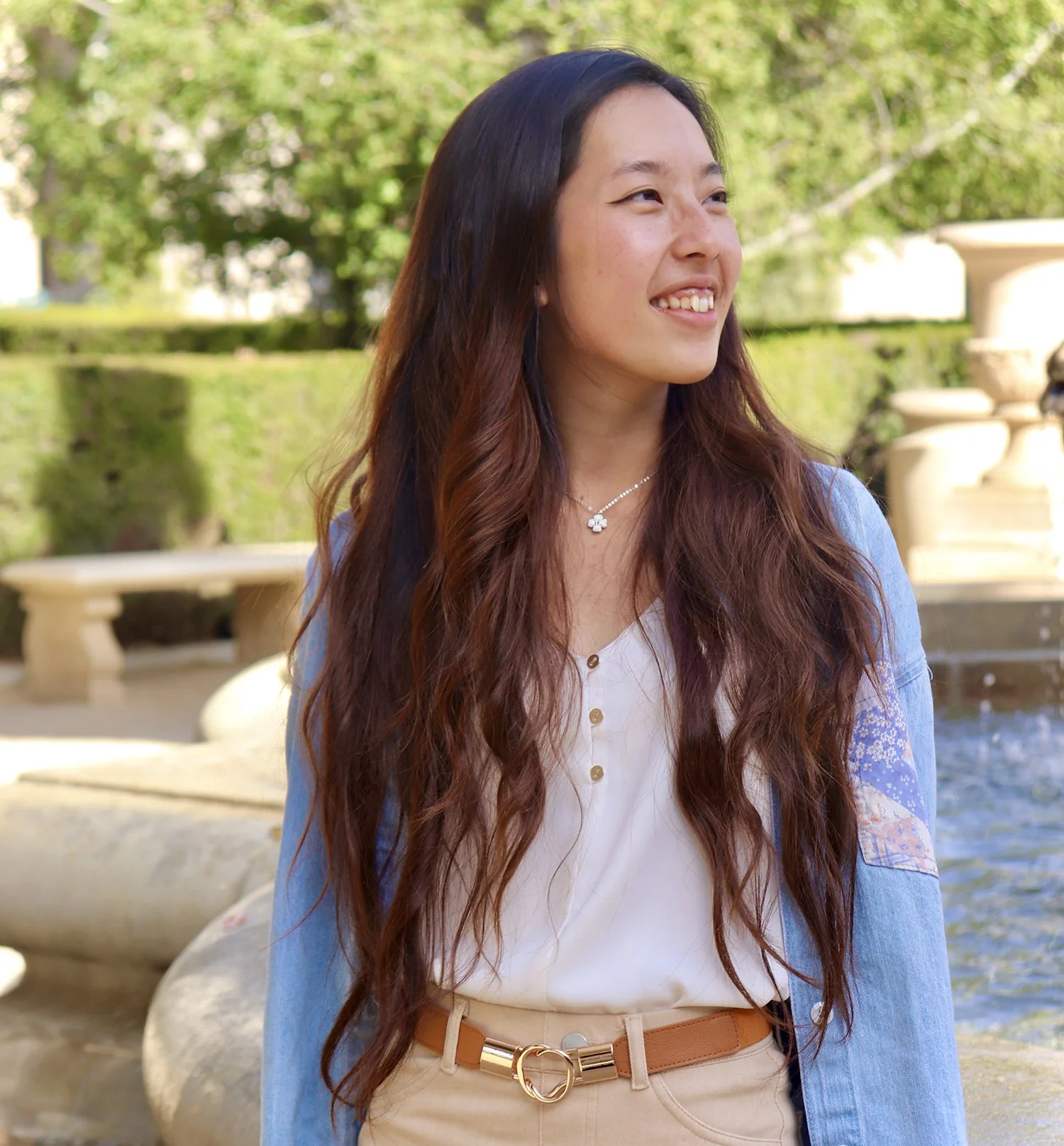 about — Holly Chiu