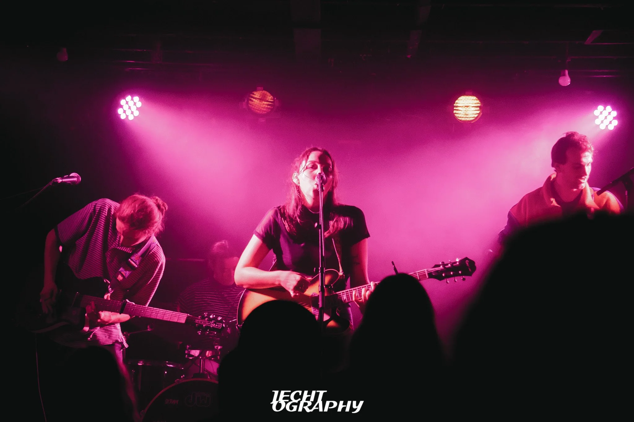 Sofia Machray plays San Fran - Summer in Te-Whanganui-A-Tara — Jechtography