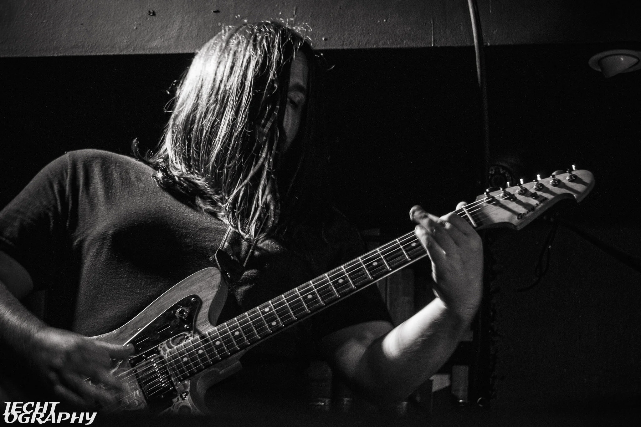 Pale Lady plays Meow — Jechtography