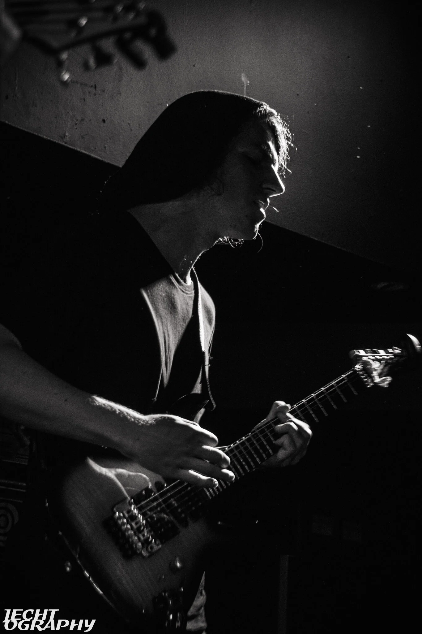 Pale Lady plays Meow — Jechtography