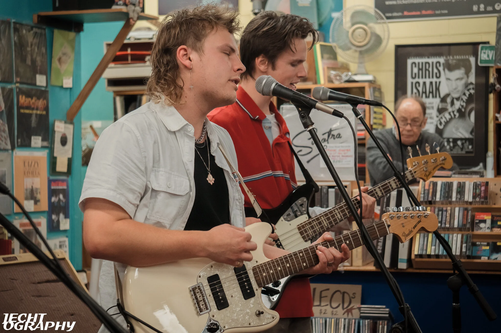 Daffodils plays Slow Boat Records - Record Store Day — Jechtography
