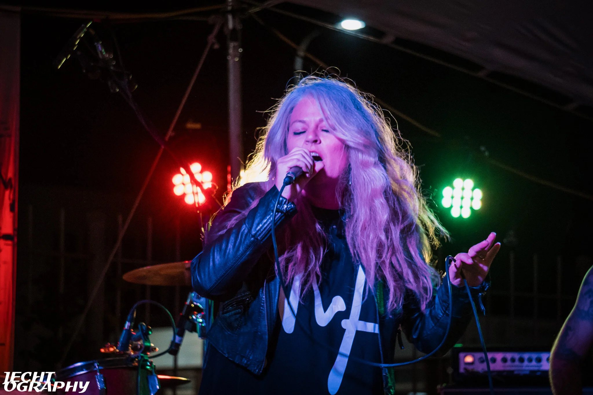 Mojo Alice plays Tuatara - The Local Scene 2020 — Jechtography