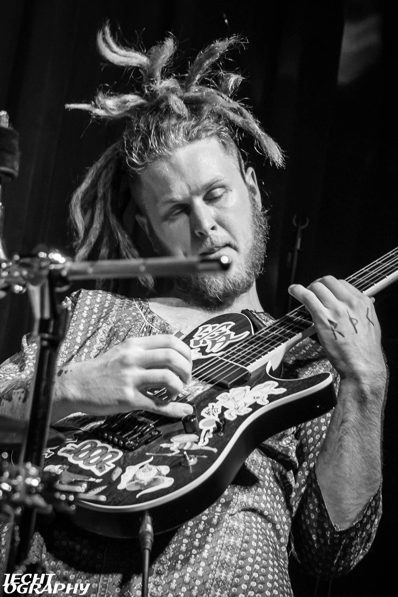 Skitz Hydro plays Eva Beva - Halloween Havoc — Jechtography