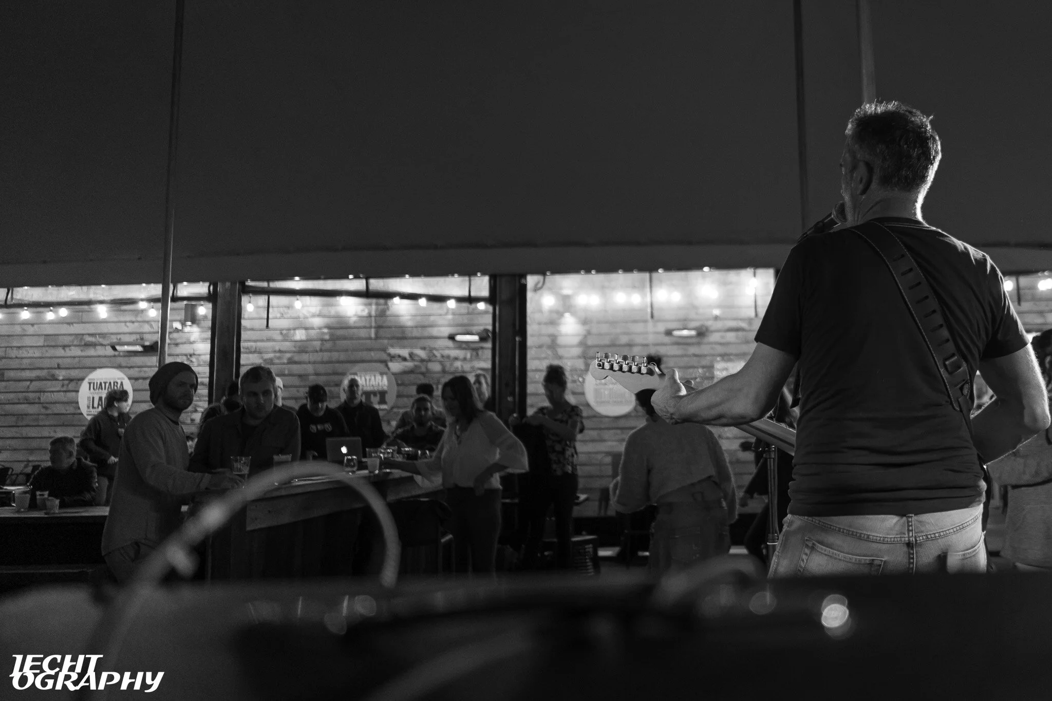 Scott Bowater Band plays Tuatara - The Local Scene 2021 — Jechtography