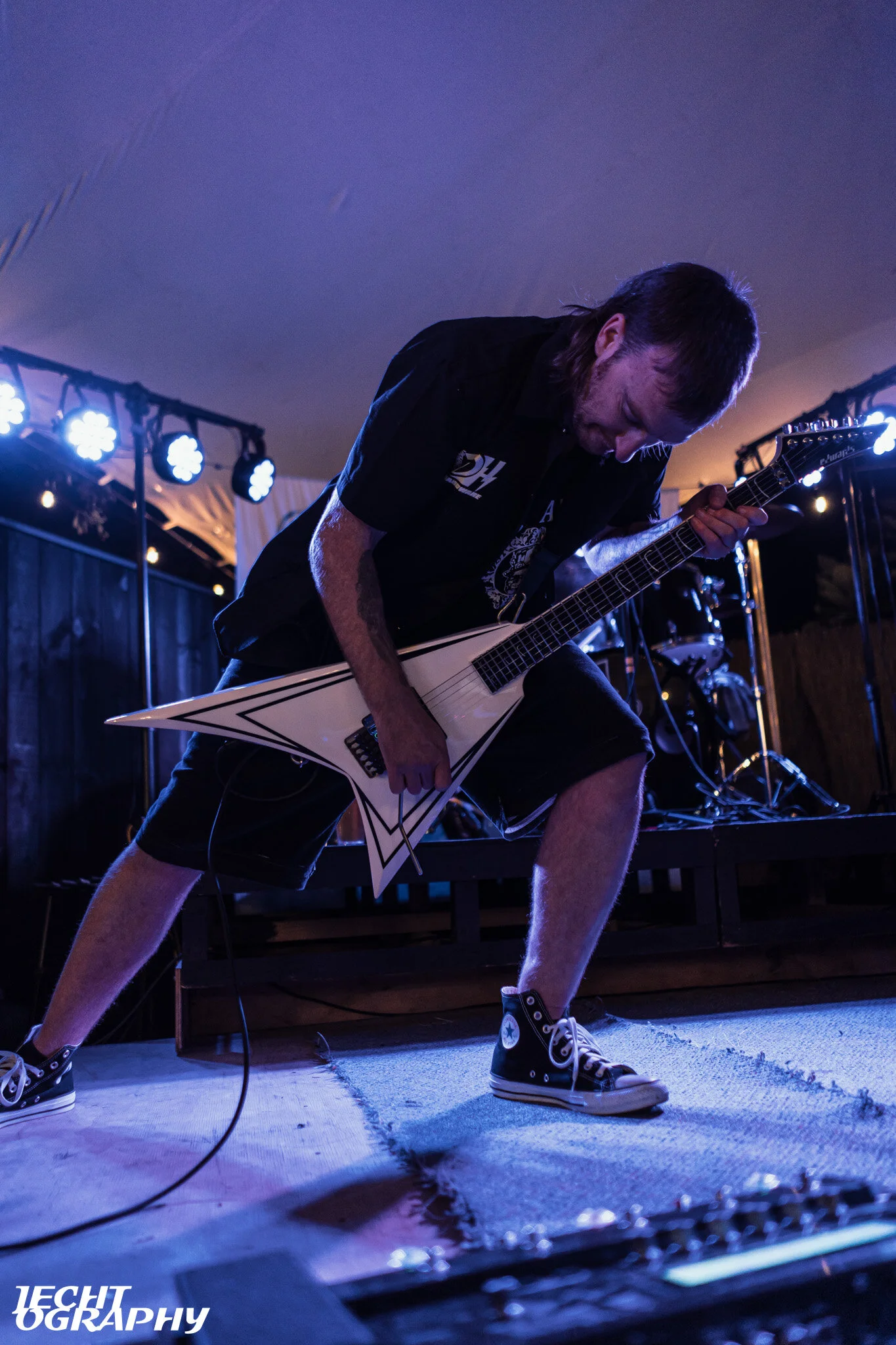 Mojo Alice plays Tuatara - The Local Scene 2021 — Jechtography