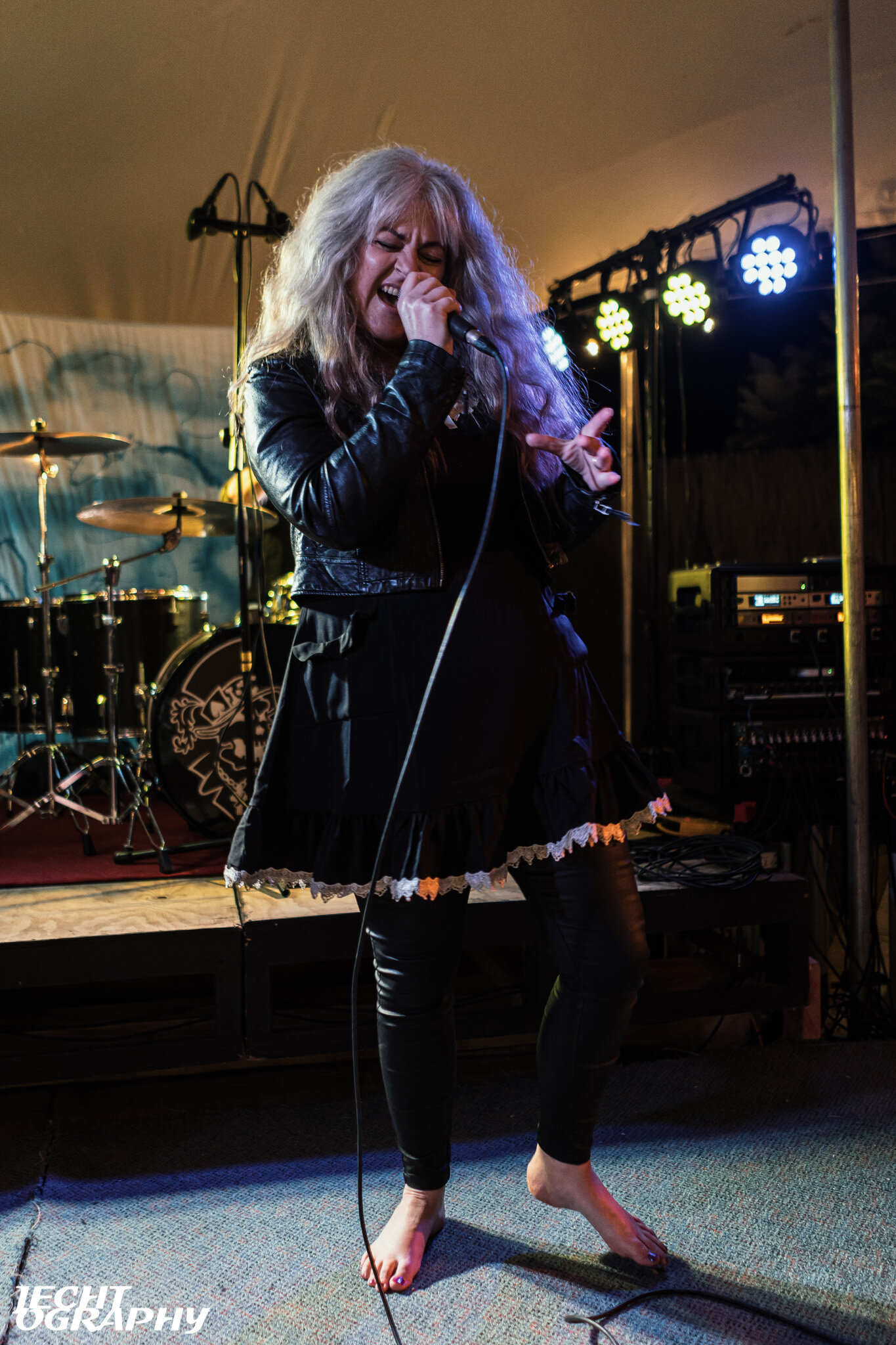 Mojo Alice plays Tuatara - The Local Scene 2021 — Jechtography