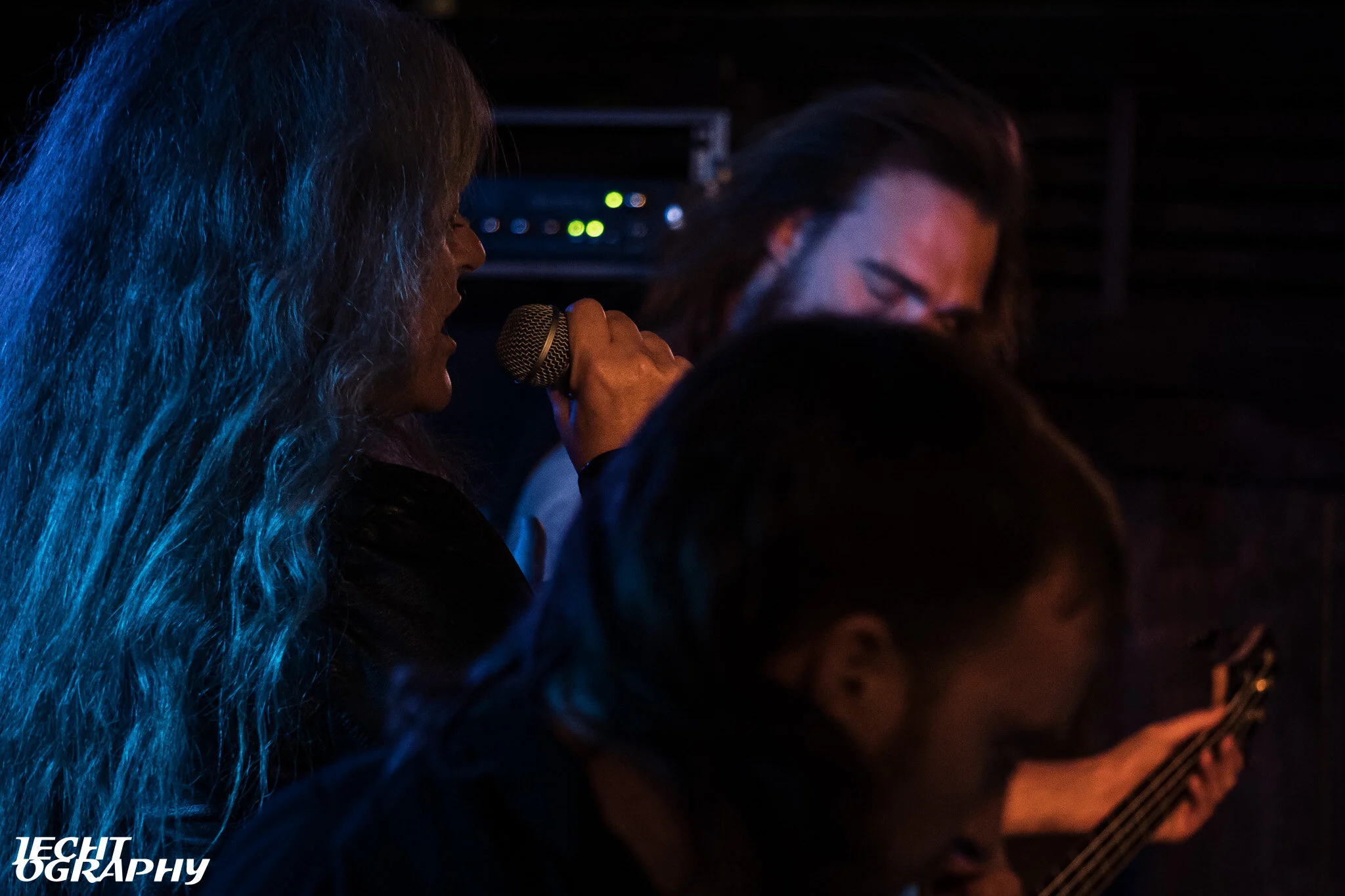 Mojo Alice plays Tuatara - The Local Scene 2021 — Jechtography