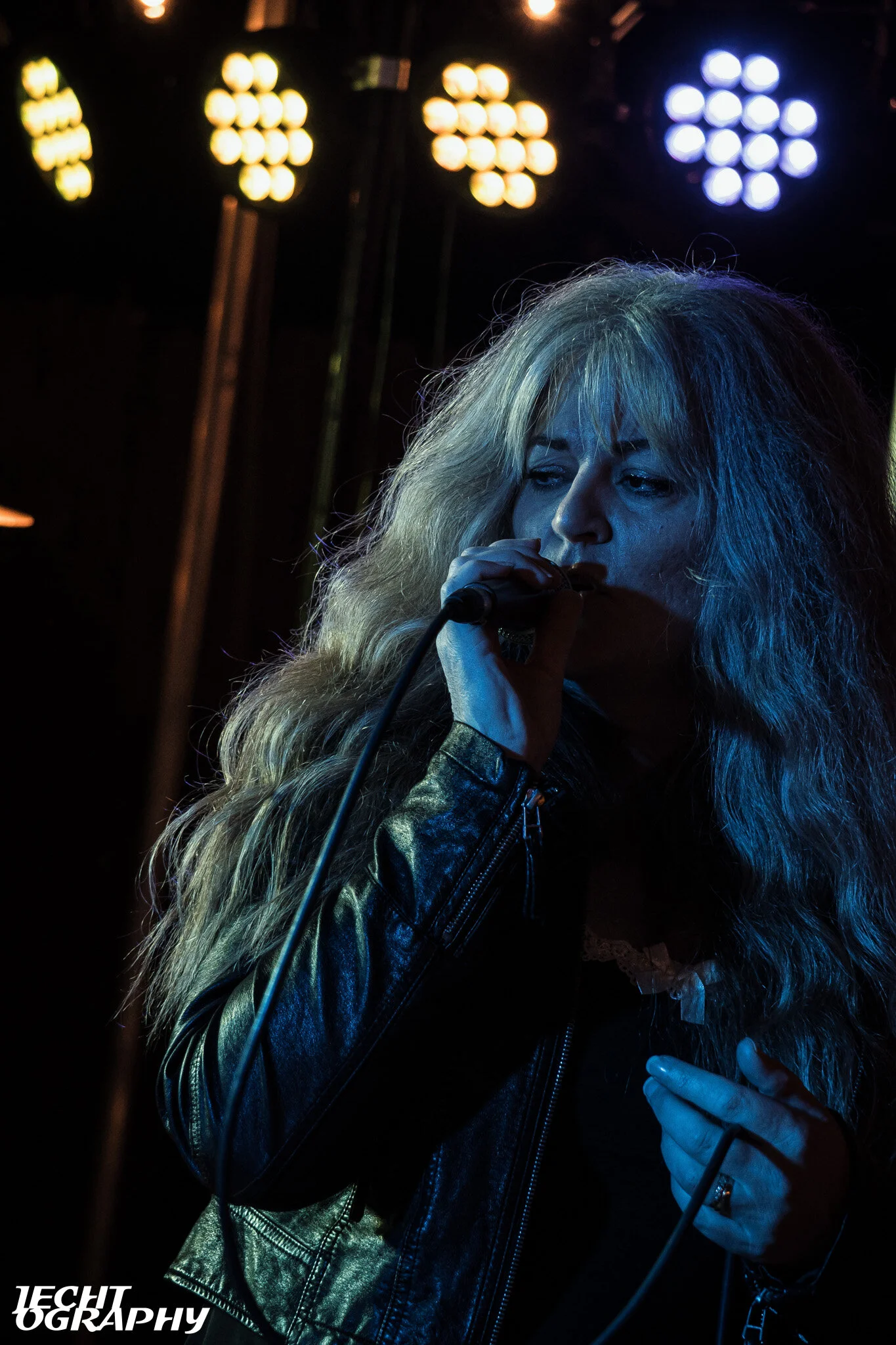 Mojo Alice plays Tuatara - The Local Scene 2021 — Jechtography