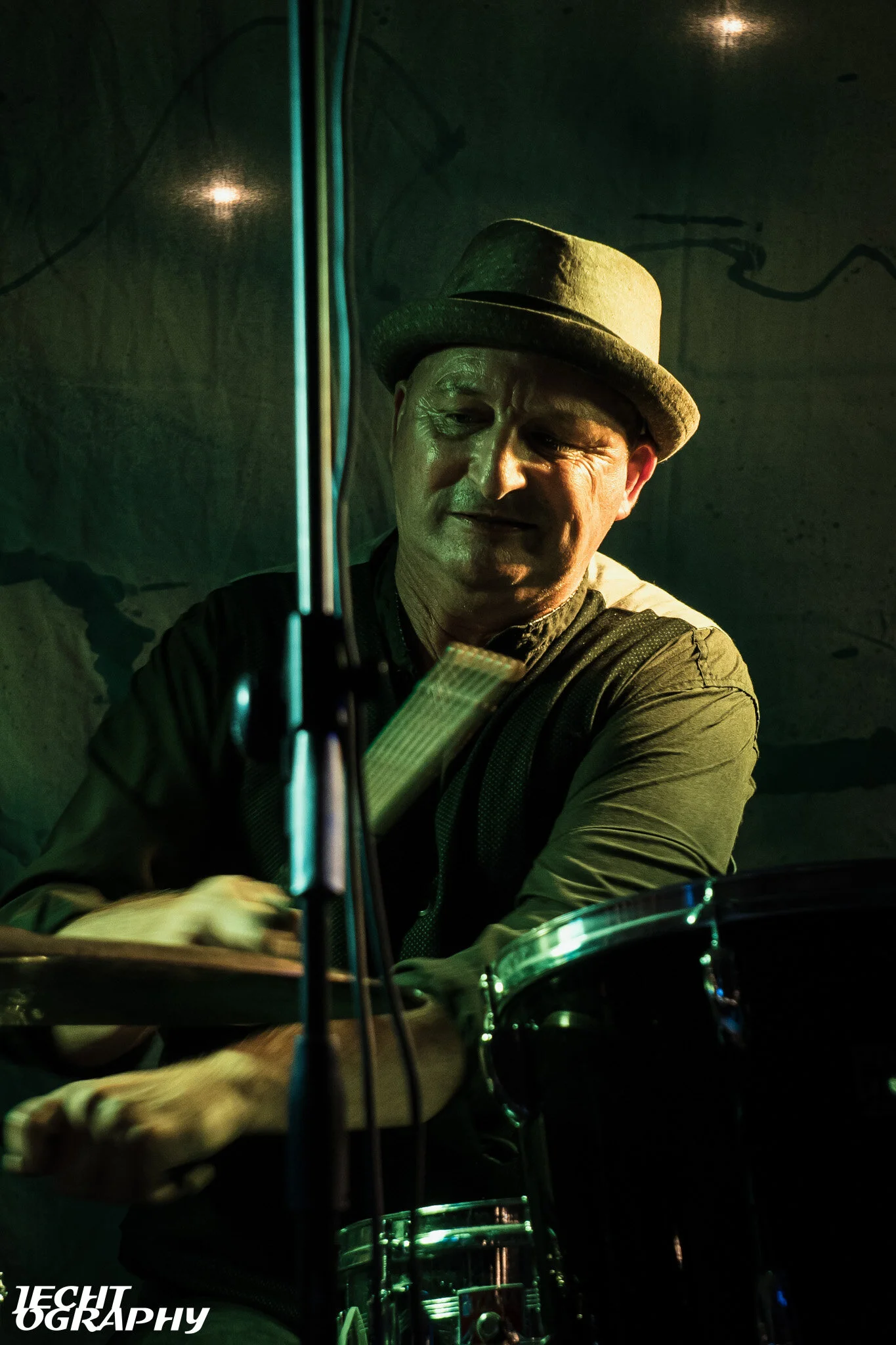 Mojo Alice plays Tuatara - The Local Scene 2021 — Jechtography