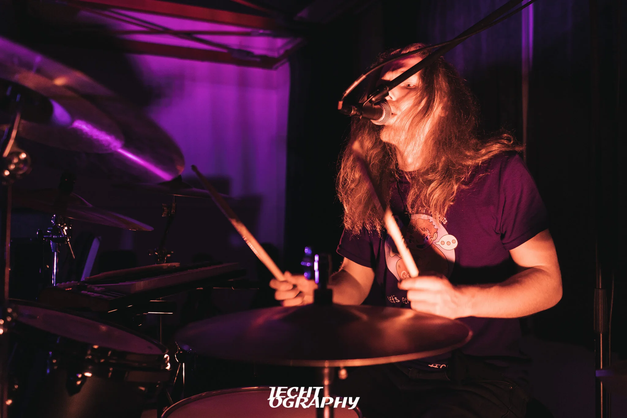 Pale Lady plays Thistle Hall - PARTY AT THE END OF THE WORLD — Jechtography