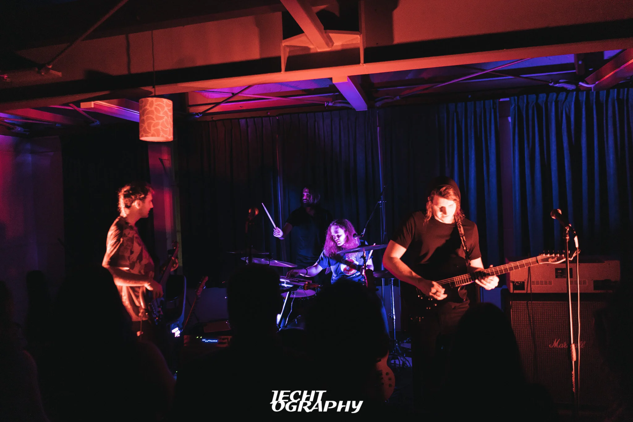 Pale Lady plays Thistle Hall - PARTY AT THE END OF THE WORLD — Jechtography