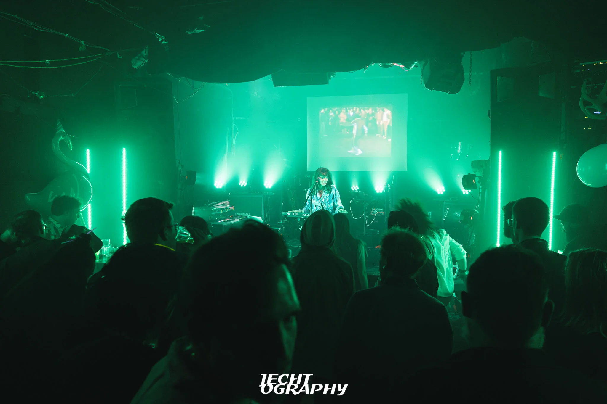 JJ Mist plays Valhalla - BIG SYNTH ENERGY — Jechtography