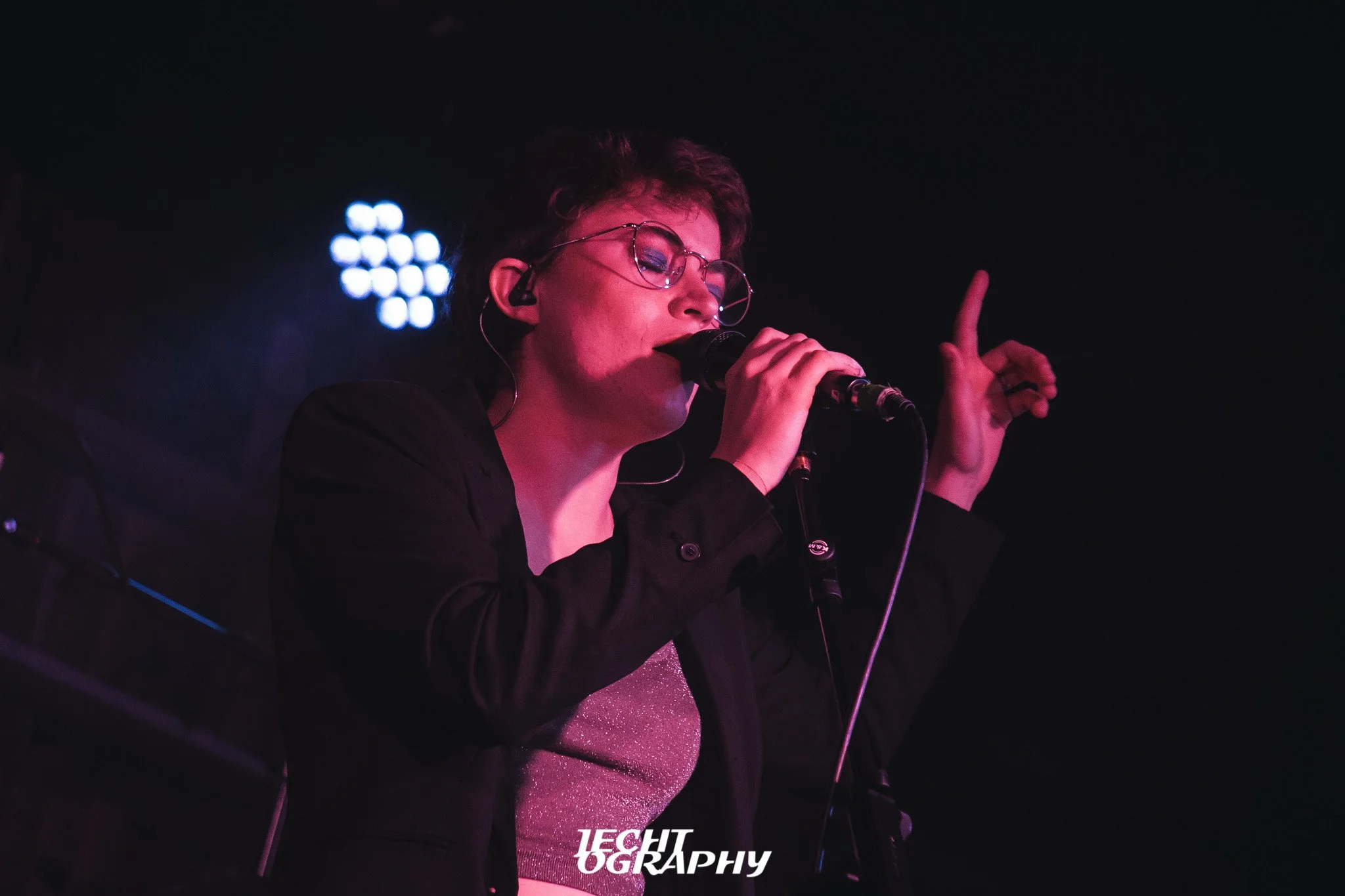 Rocket Berry plays Meow - Emma Dilemma 'Spit' Tour - Wellington ...