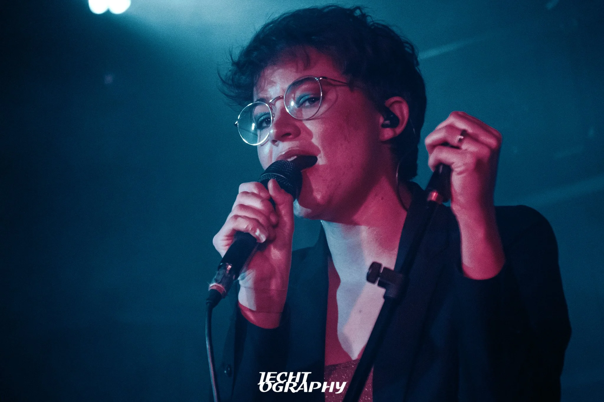 Rocket Berry plays Meow - Emma Dilemma 'Spit' Tour - Wellington ...