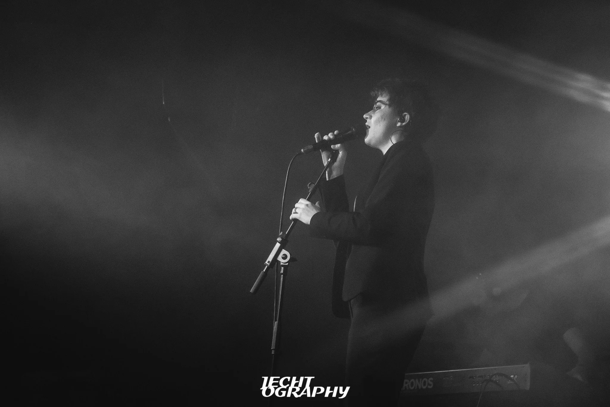 Rocket Berry plays Meow - Emma Dilemma 'Spit' Tour - Wellington ...