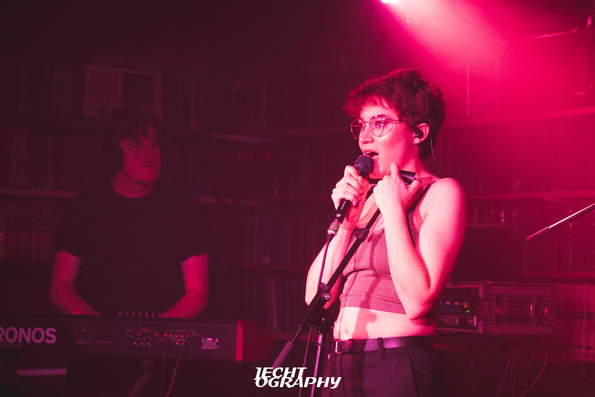 Rocket Berry plays Meow - Emma Dilemma 'Spit' Tour - Wellington ...