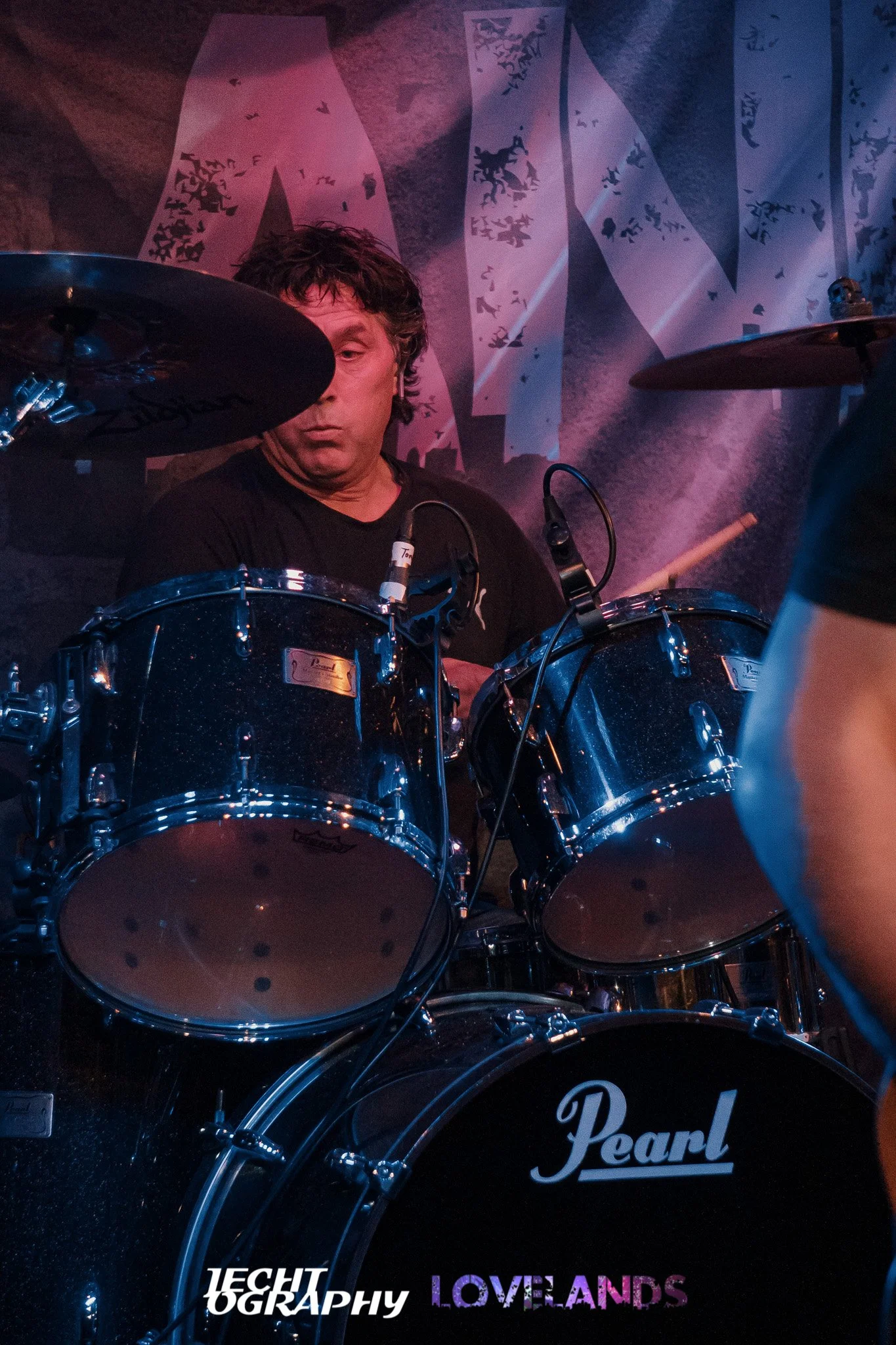 Sinner Man Saint plays Lovelands - The Great Balcony Break in ...