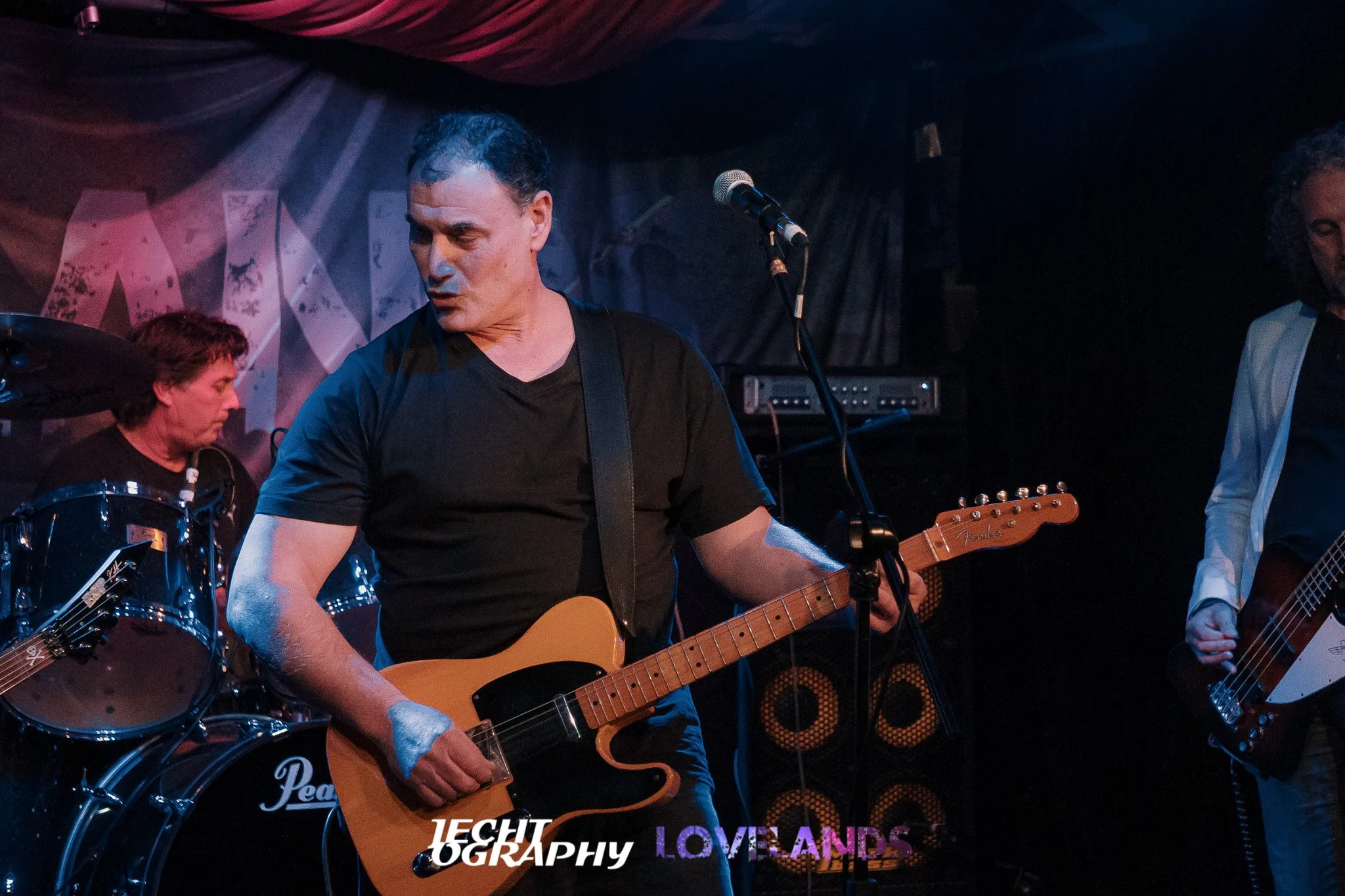 Sinner Man Saint plays Lovelands - The Great Balcony Break in ...